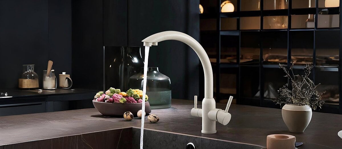 Understanding And Managing Faucet Water Pressure | LuxuryHome